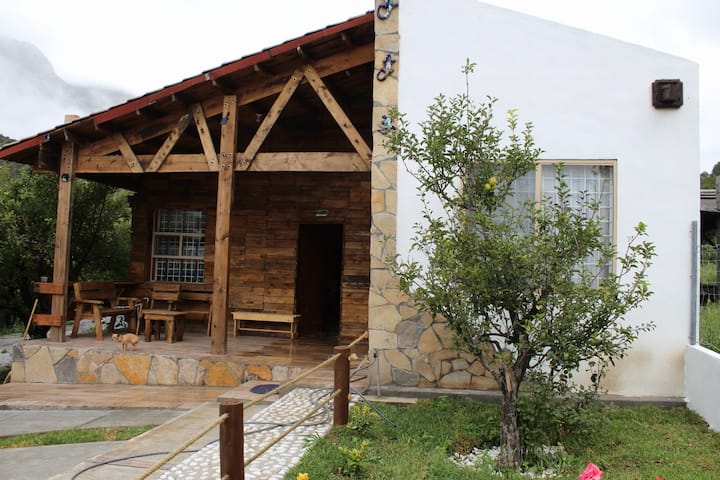 Cabañas De Don Lolo -  Cabaña Alondras - Nuevo Leon