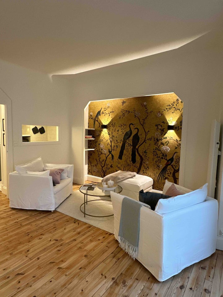 "ÉLégance Et Confort Dans Le Triangle D’or. - Vichy