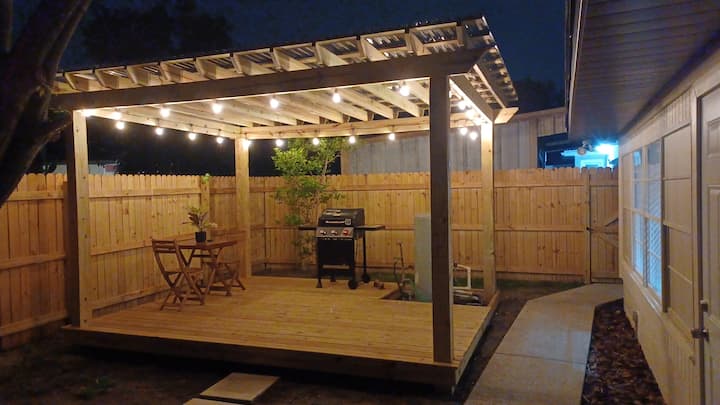 Modern Brand New Apartment W Amazing Outdoor Patio - Tampa, FL