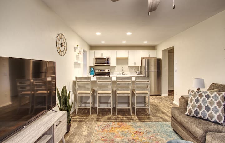 Central Flg,1br-1ba, Private Entrance, Close To Downtown, Easy To Snowbowl, Nau - Flagstaff, AZ
