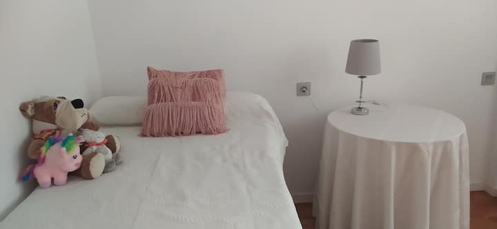 Habitación Con Baño.1/2 Personas - Almería