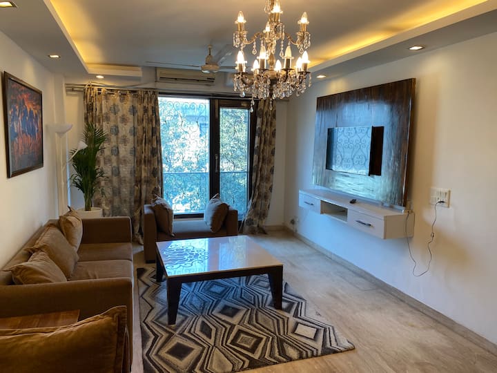 Comfortable 4 Bhk Saket - Delhi