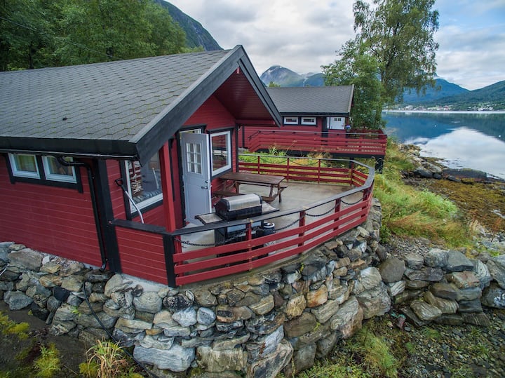 Cabin 2 - 6 Persons By The Fjord Vestnes Tresfjord - Vestnes