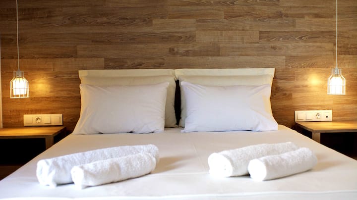Deluxe One Bedroom Apartment - Paleochora