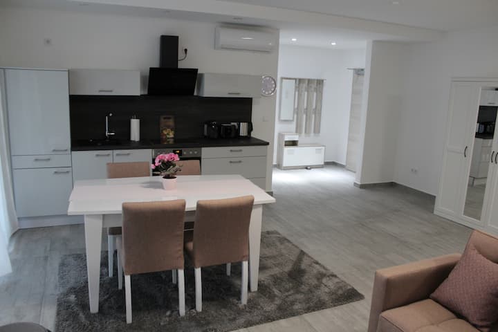 Maple Apartments - High Standard Studios 45m² - Frankfurt