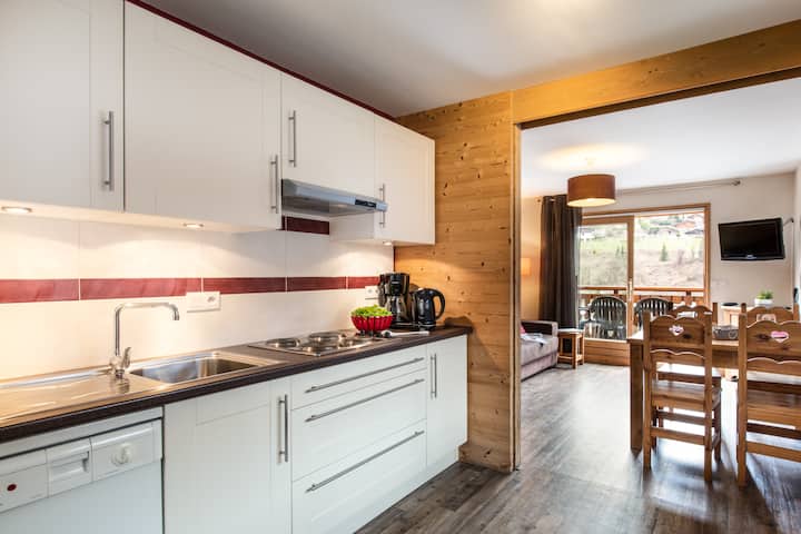 Chalet 2 Pièces, 4 Pers Avec Balcon/jardin Exp Sud - Courchevel, France