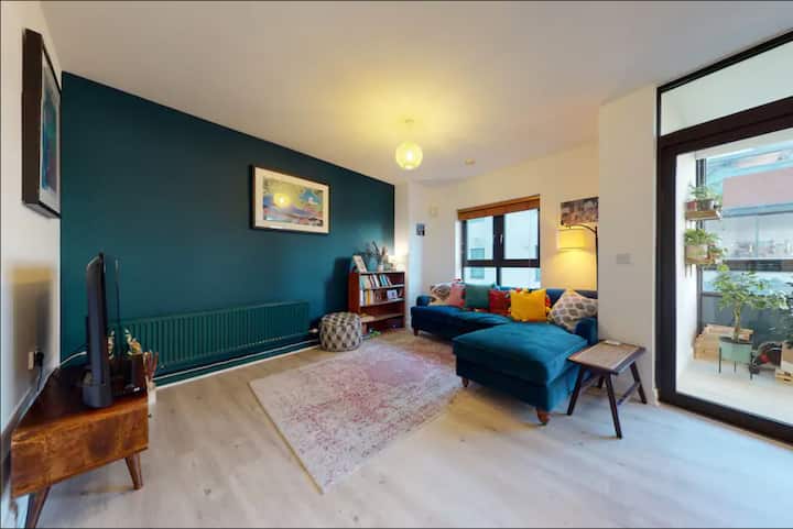 Stylish 2 Bed - Private Parking 16 Min To C London - Londres