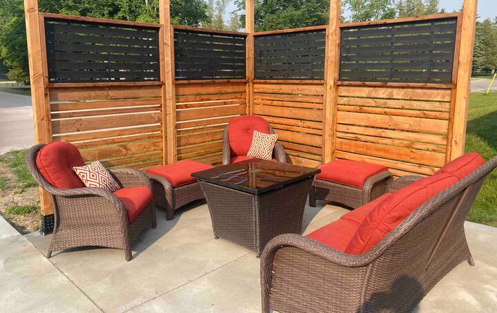 Lurgan Beach Vacation Rentals & Homes - Ontario, Canada | Airbnb