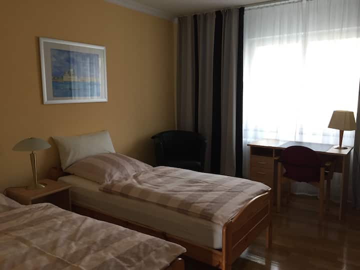 Kaiserswerth 4, Nähe Messe, Flughafen, Diakonie-kh - Düsseldorf