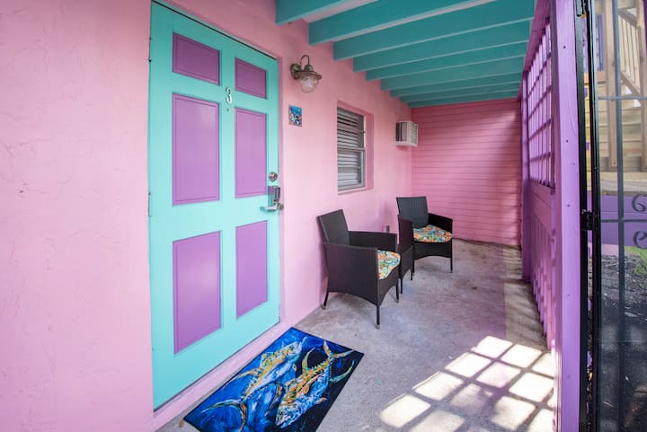 Coastal Bungalows #3: 1br/1ba Apt + Shared Pool - Fort Lauderdale, FL