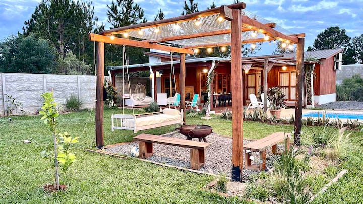 Casa Inspirada En La Naturaleza, Calidez Y Confort - Provincia de Misiones