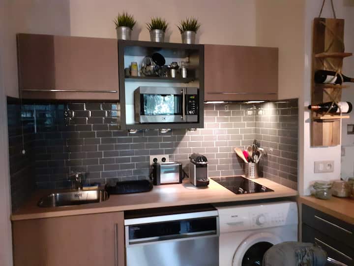 Charmant 2 Pièces Avec Parking - Salon-de-Provence