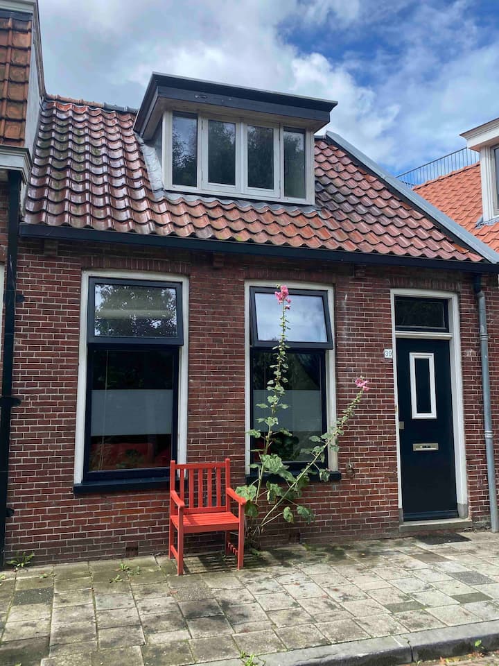 Little Red House - Groninga