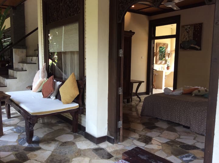 Chambre Alamanda Dans Un Bungalow Puri Cantik - Ubud