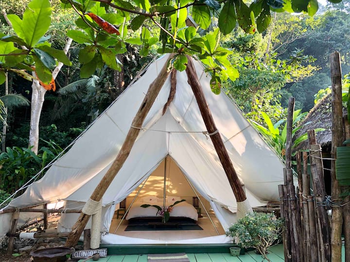 Lisca Beach: Glamping, Private Bathroom, Seafront - 태국