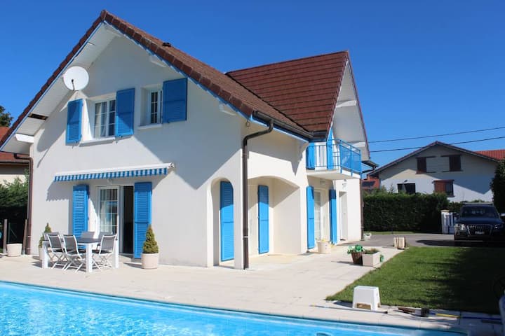 Luxury House Near Geneva - Saint-Genis-Pouilly