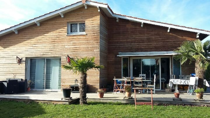Maison Familiale, Piscine Chauffée ( Fin Mai / Sep - Soulac-sur-Mer