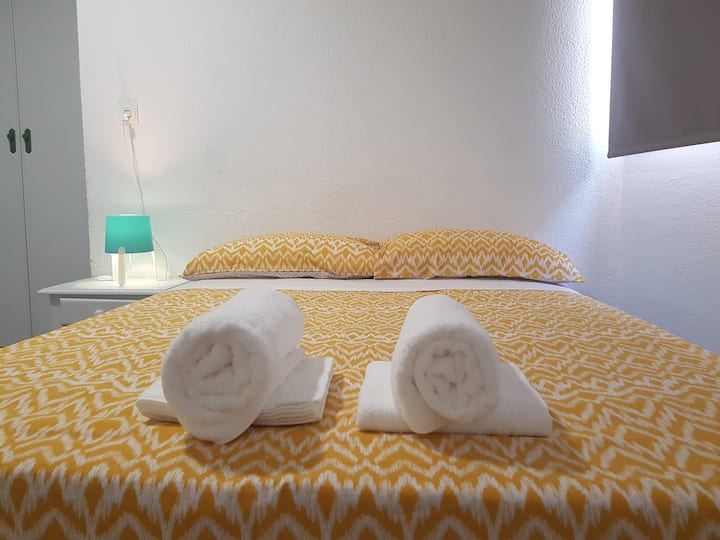 Bonito Apartamento En Pleno Centro De Granada - Granada
