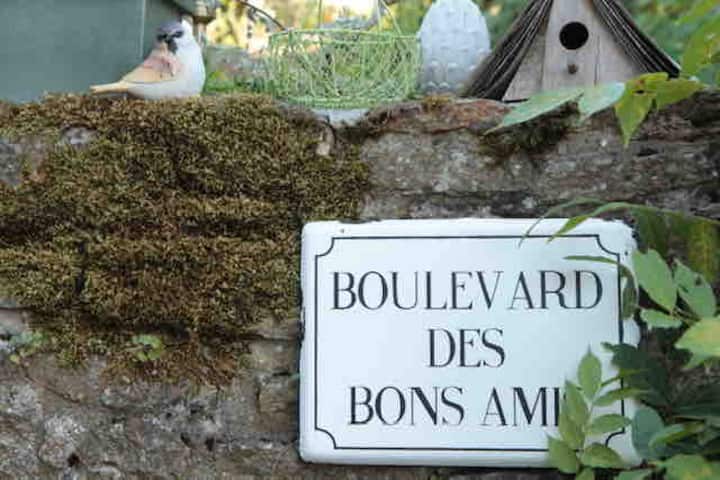 Grande Maison Familiale Avec Piscine Et Jardin - Clisson