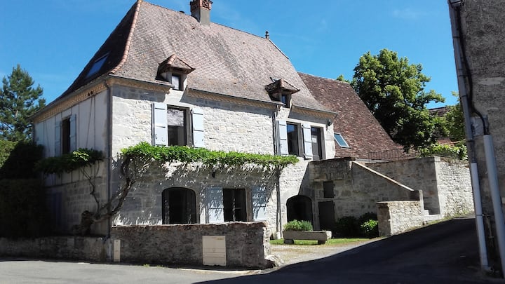 Maison Quercynoise Avec Piscine Et Jardin Clos - Lot