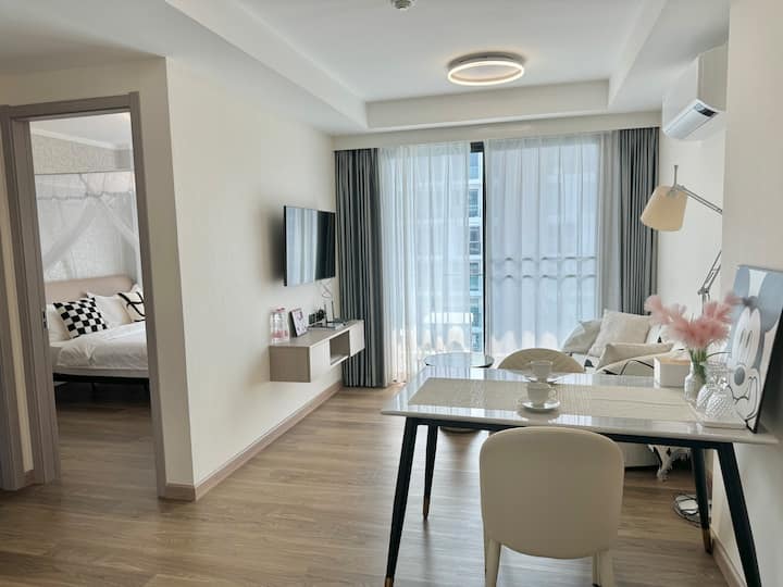 清迈高层泳池一房，近尚泰 - Chiang Mai, Thailand