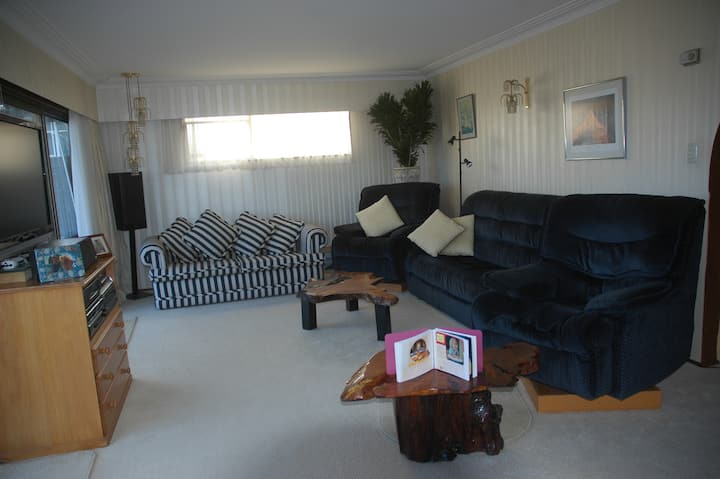 Nautical Nook Bed And Breakfast. - Auckland