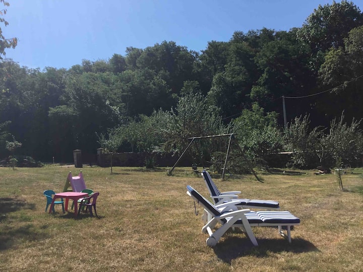 Studio Côté Piscine à La Ferme De Montard - Lons-le-Saunier