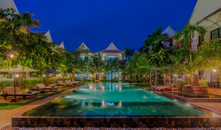 Private Room For 3people Free Breakfast - Cambodia