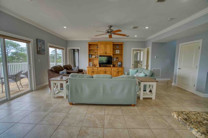 Spacious 5br Steps To Beach W/ Private Heated Pool - St. George Island, FL