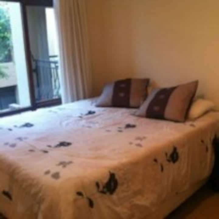 Safe And Secure 1 Bedroom By Monte Casino - Sandton