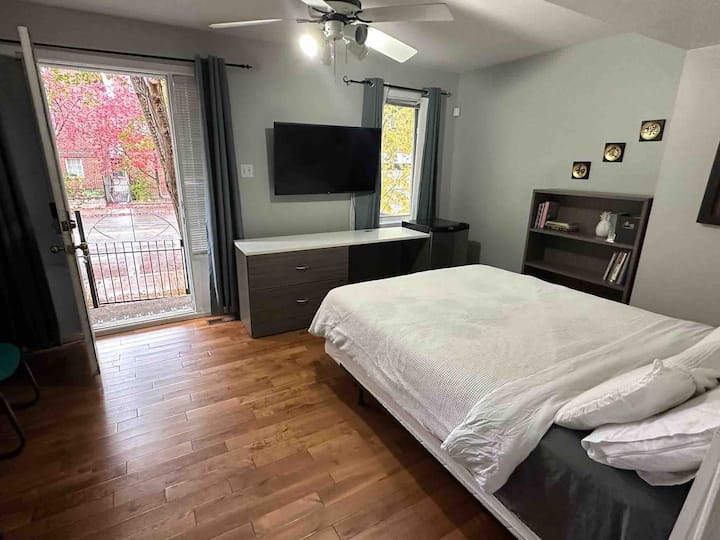 Highend Duplex Near Parliament Hill - Ottawa