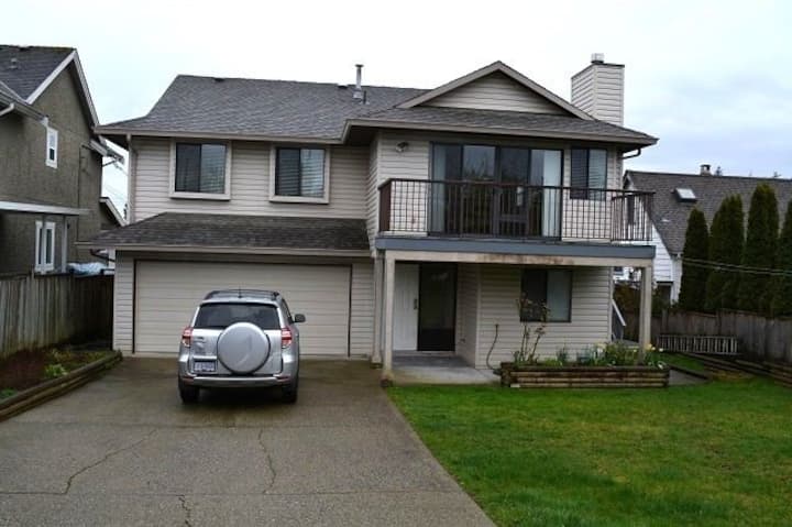Simple Family Homestyle & Kid's Play Sanctuary - New Westminster