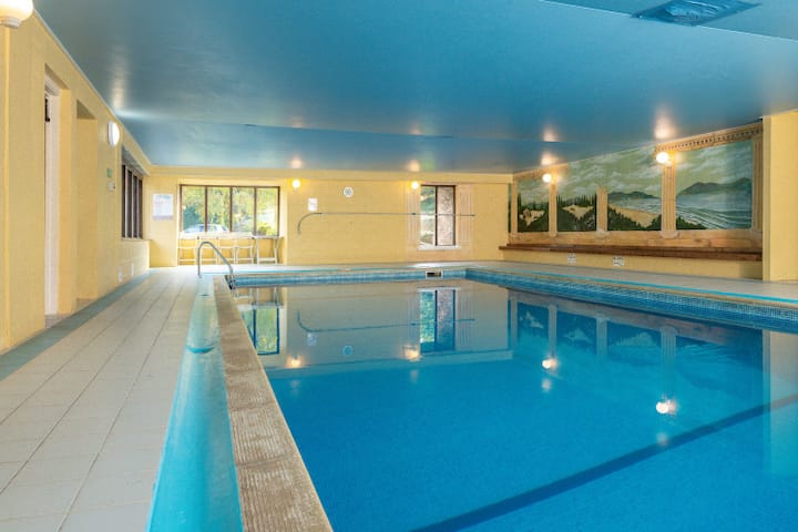2 Bed Apartment With Shared Pool - Kingsbridge