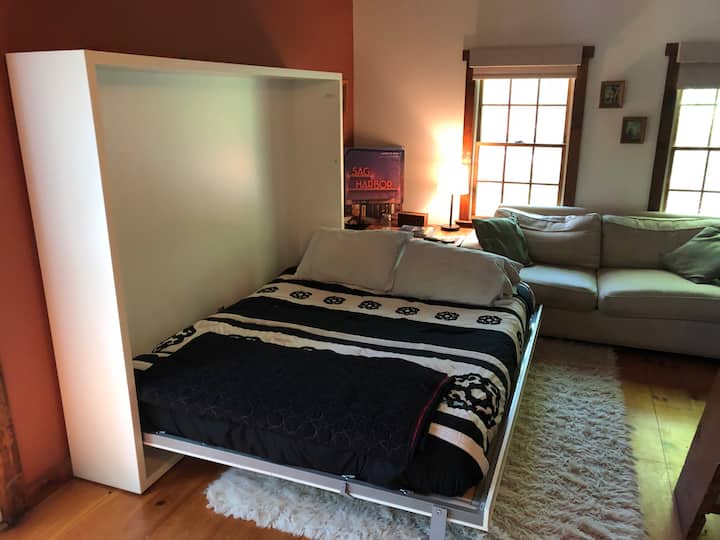 E. Hampton Private Room W Sep. Entrance. New Pool! - Bridgehampton, NY