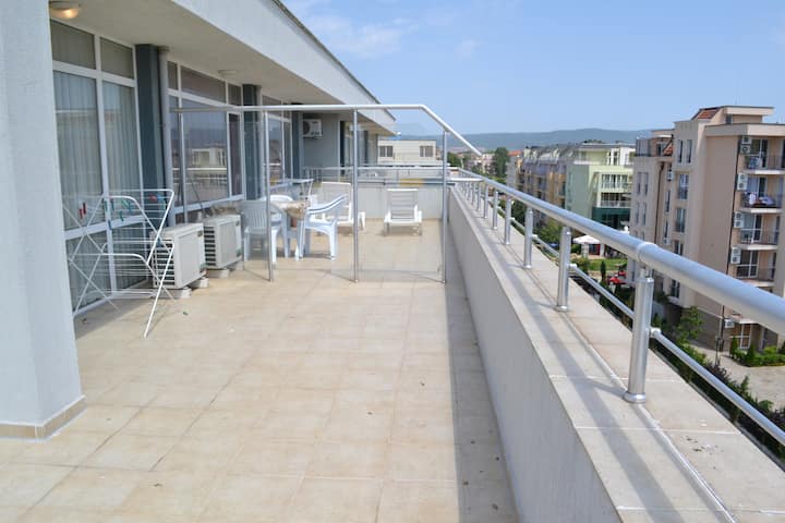 Sun City-3 Apartments, Cacaobeach, Penthouse 1br - Nessebar