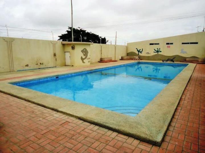 Casa Familiar En Urb. Privada A 5 Min De La Playa - La Libertad