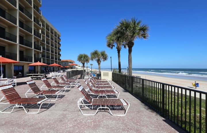 One Bedroom Luxury Condo, Ormond Beach (A606) - Ormond Beach, FL