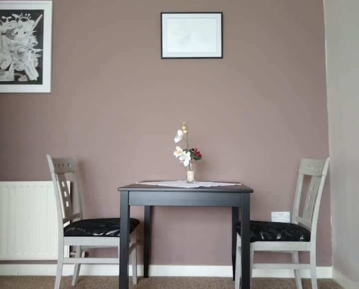 Pretty Double Room With Fast Wifi. - Leeds