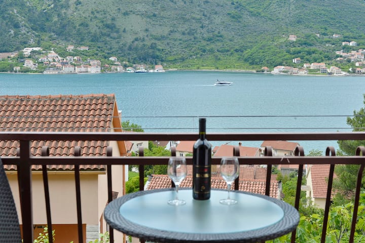 Sunny Home Maja - Kotor