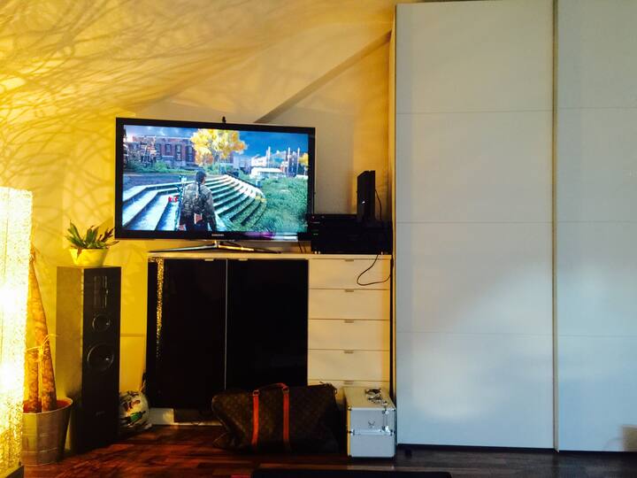 2 Min Walk To Hbf X Hospital X Schopping Mall - Stuttgart