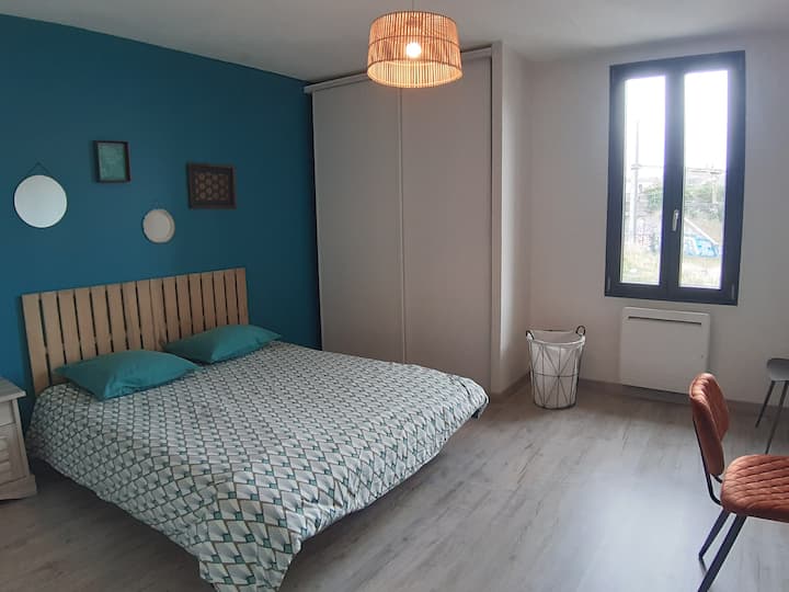 La Petite Maison Vue Tour Luma, Proche Centre - Arlés