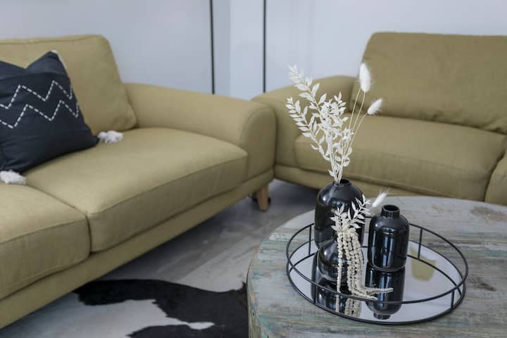 Handy To Fremantle, 3 Bed Private Courtyard - Coogee