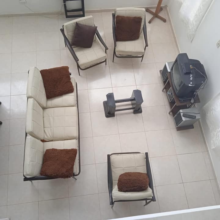 Villa Guiomar. Casa De Campo Amoblada, Con Piscina - Carmen de Apicalá