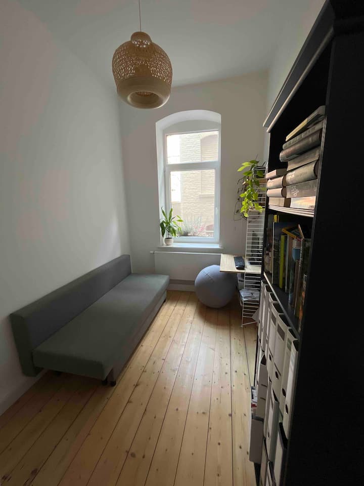Schönes Privatzimmer In Altbauwohnung - Hanovre