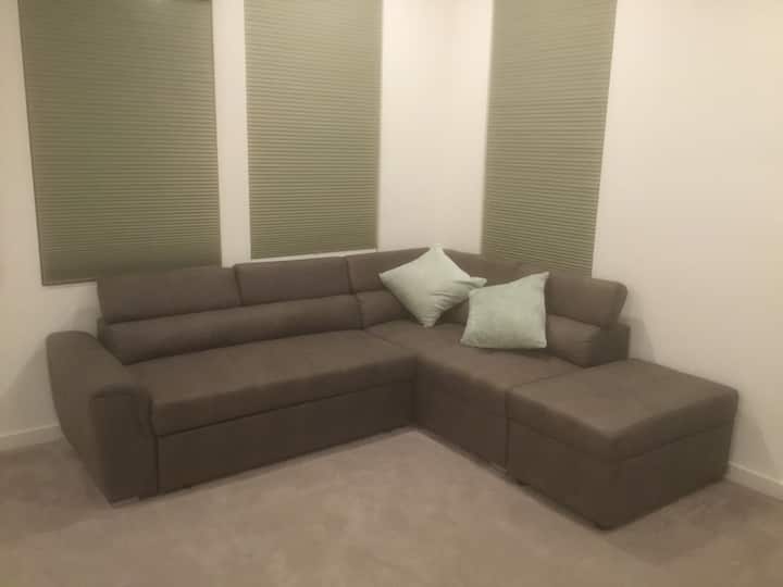 Private Rooms In New Home Near Chino Airport - Eastvale, CA