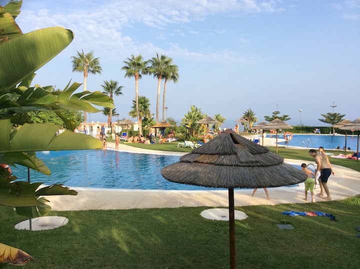 Appartement Moderne,balcon, 200 M De La Plage - Benalmádena