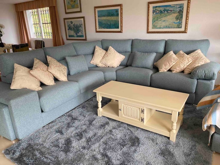 Charming Family Villa In Miraflores - Costa del Sol