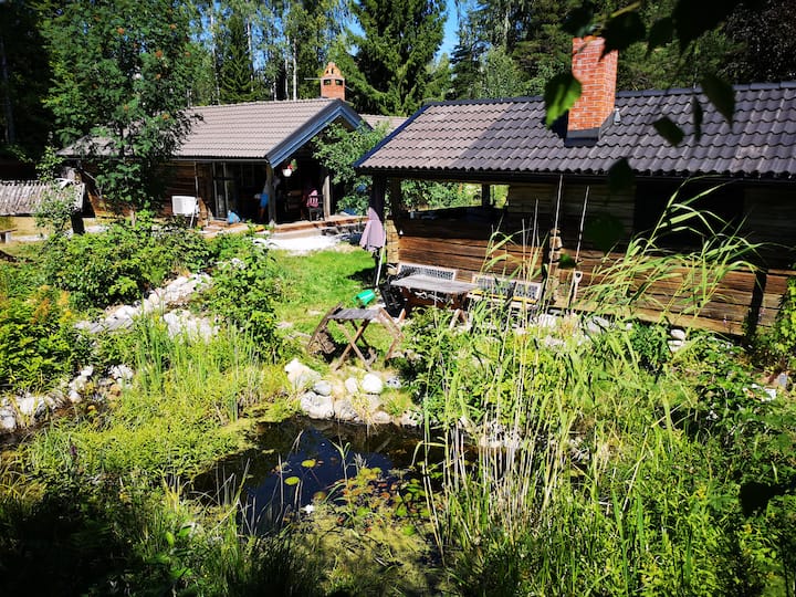 Timber Cottage In Picturesque Surroundings - Nora