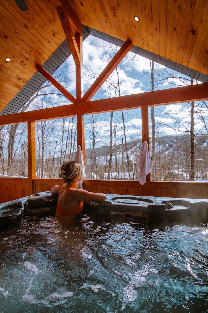 Black Diamond Lodge • Group Getaway - Ontario