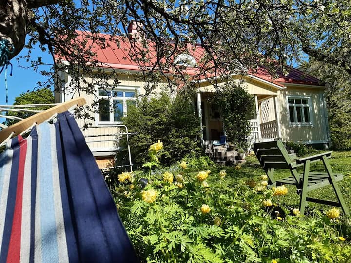 Lapsiystävällinen Kaupunkikoti Paritalossa - タンペレ